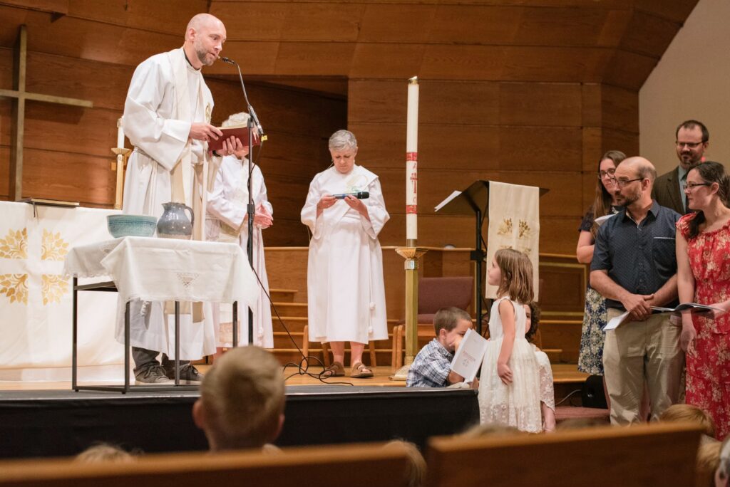 About Us - Church of the Redeemer